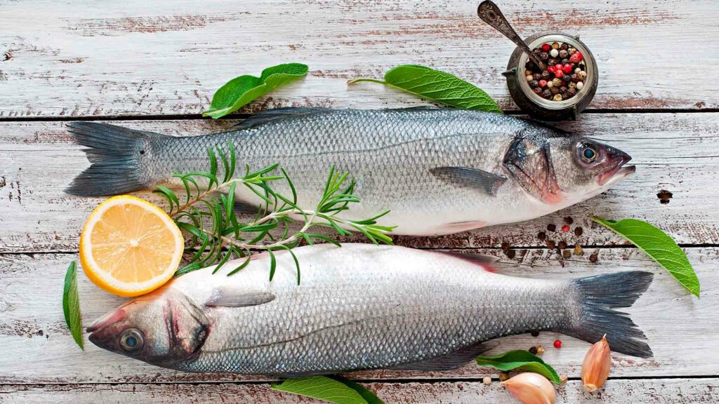 Bar à la sauteuse recette de cuisine - Poissonnerie Le Saint-Pierre